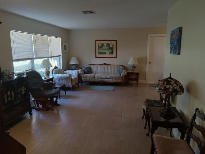 Private Rooms With Full Bath. - Sebring, FL