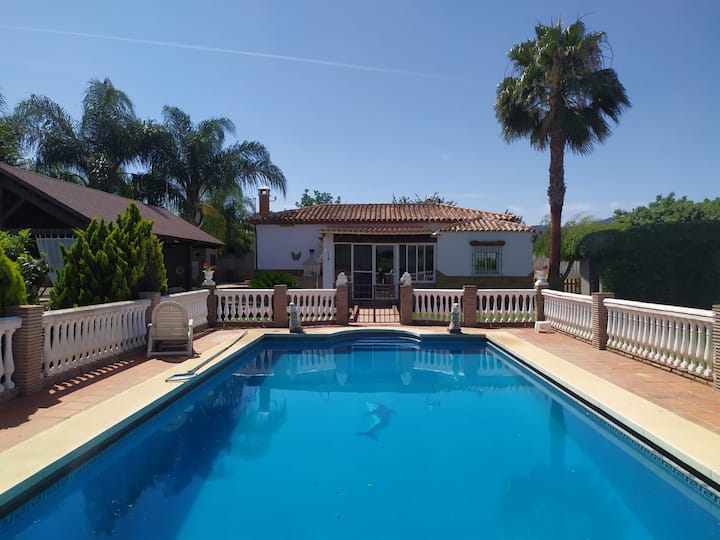 Bonita Casa - Relax Y Piscina A 16 Min De La Playa - Cártama
