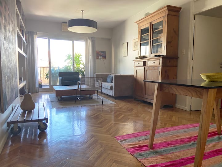 Luminoso Cuarto Con Baño Privado Con Balcón Propio - Buenos Aires