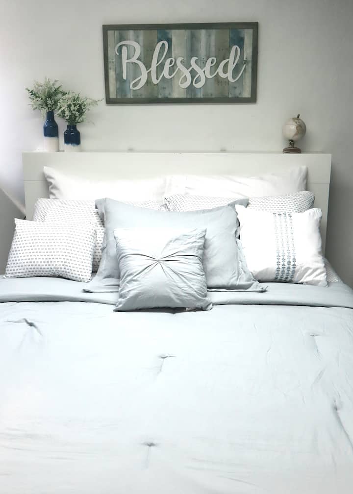 Private Basement Suite By Mountains & Hospital - United States