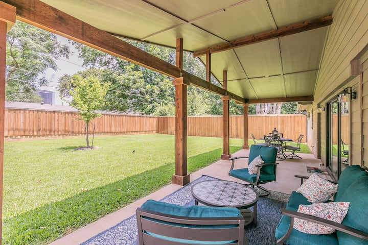 Newly Remodeled 3br | Walk To Stadium + Parking - Arlington, TX