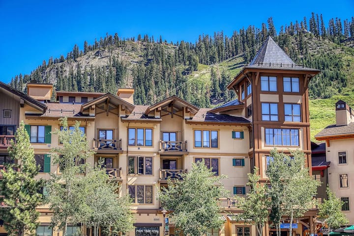 Palisades At Tahoe Premier One Bedroom Suite - Olympic Valley, CA