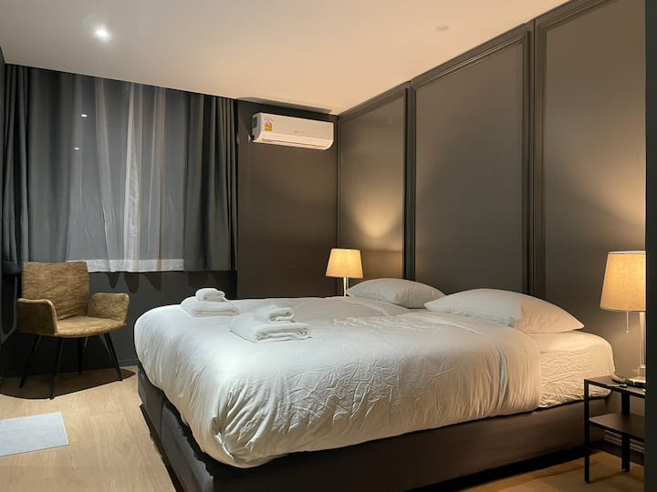 In The Mood For Life @Sutthisan Bangkok 402:21sqm. - Bangkok