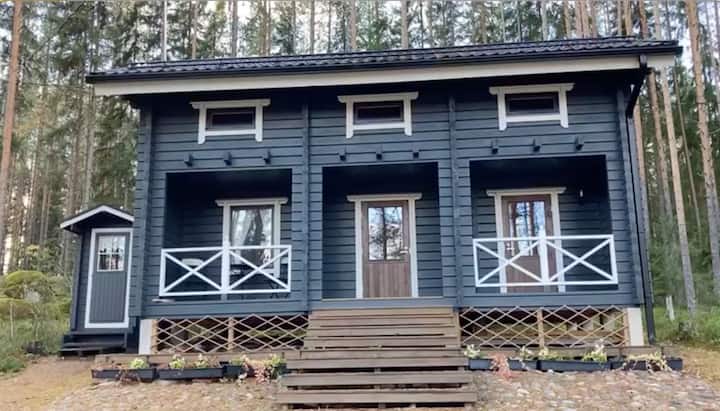 Mökki Repoveden Maisemissa - Kouvola