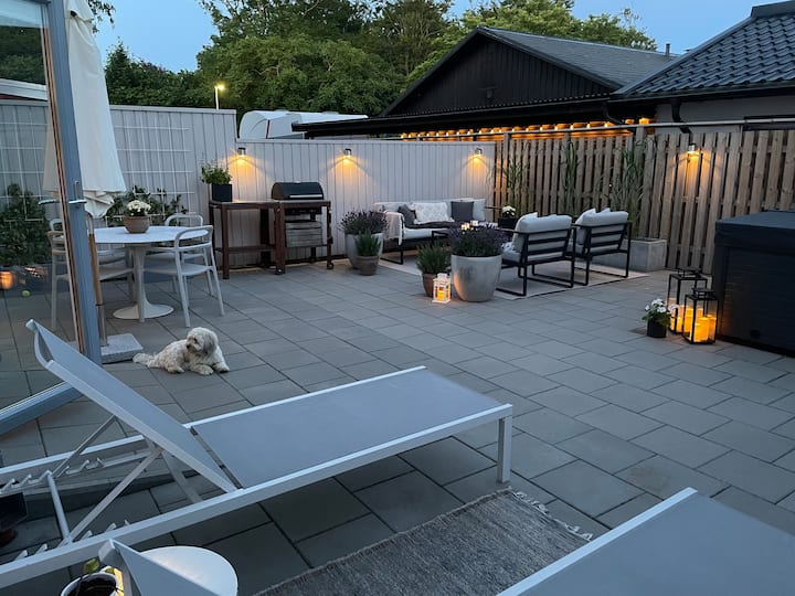 Nybyggt Och Fräscht Radhus I Centrala Vellinge - Vellinge