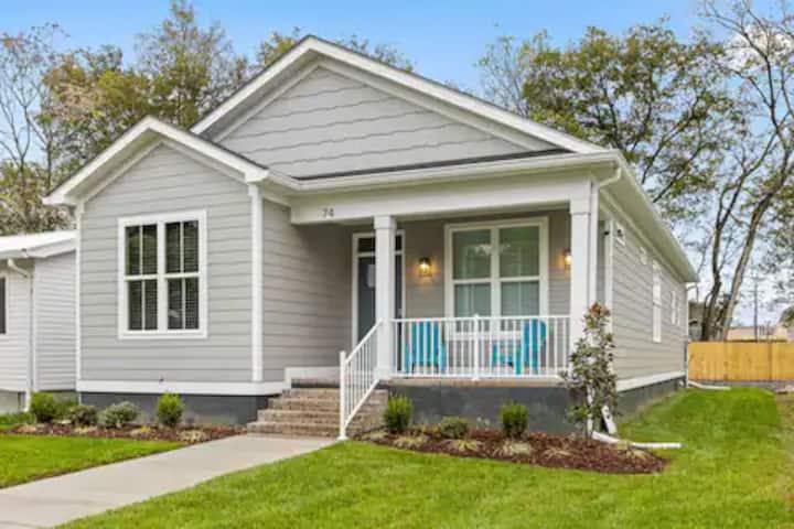 01) Downtown| Hot Tub | Pet Friendly - Chattanooga, TN