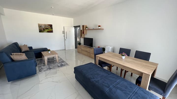 Feslikan 10- Cozy, Netflix Included, Central - Nicosia