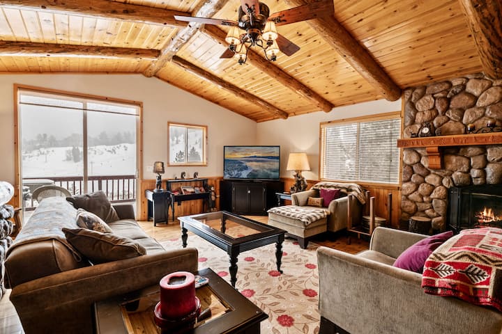 Spotless Clean / Walk To Slopes - Big Bear Lake, CA
