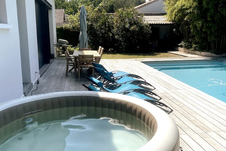 Belle Maison Rénovée Lumineuse - Pessac