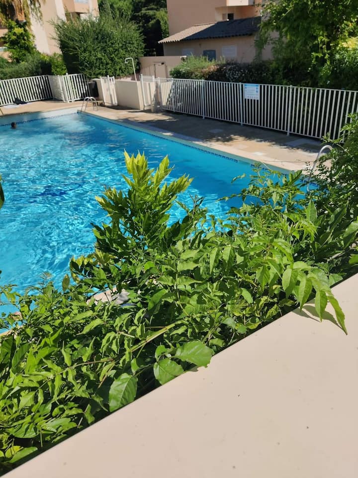 Très Joli Appartement Rénové - Sanary-sur-Mer