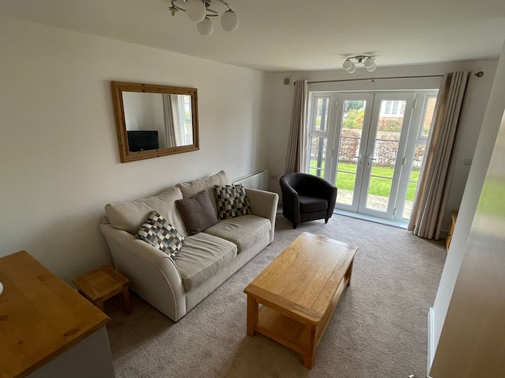 2 Bedroom Ground Floor Flat - Thame