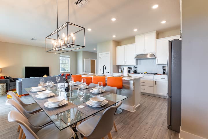 Beautiful Home 5 Br 7 Beds Minutes To Disney - Celebration, FL