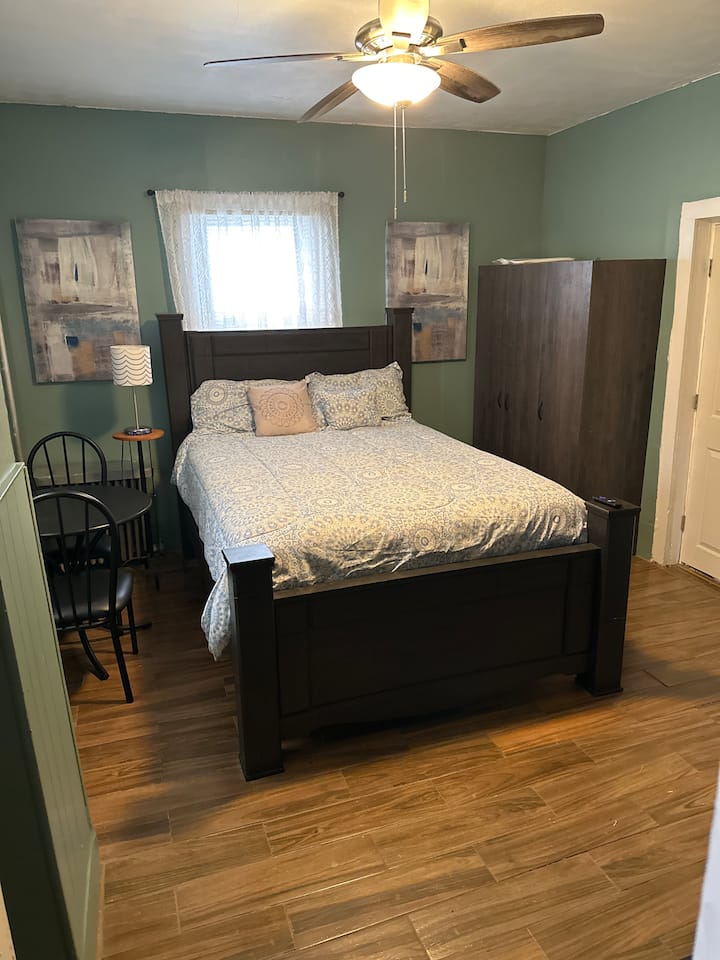 Luxury Studio Own Intrance - Frances Slocum State Park, Wyoming