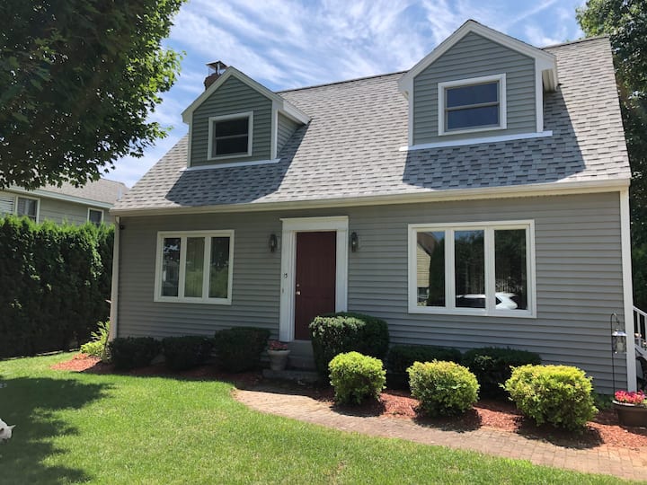 York Beach House - York