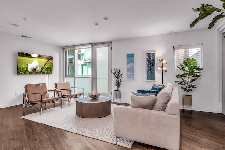 Spacious & Stylish - Santa Monica. Discounted. - Santa Monica, CA