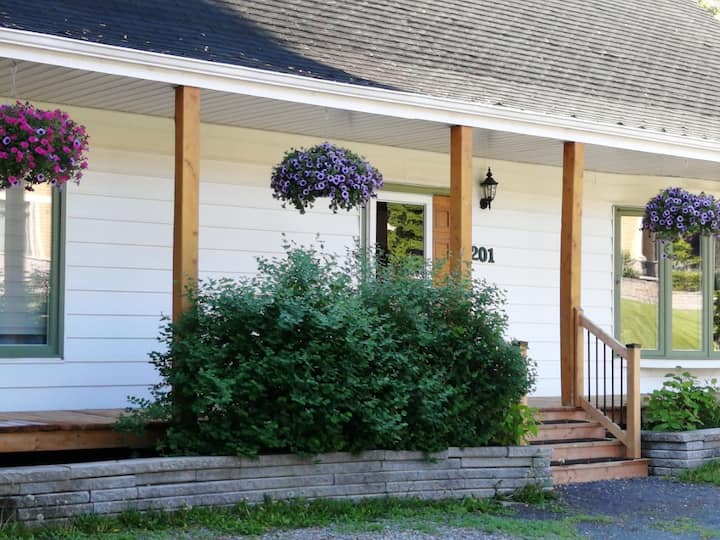 Bienvenue Chez Fernande 3 - Gaspé