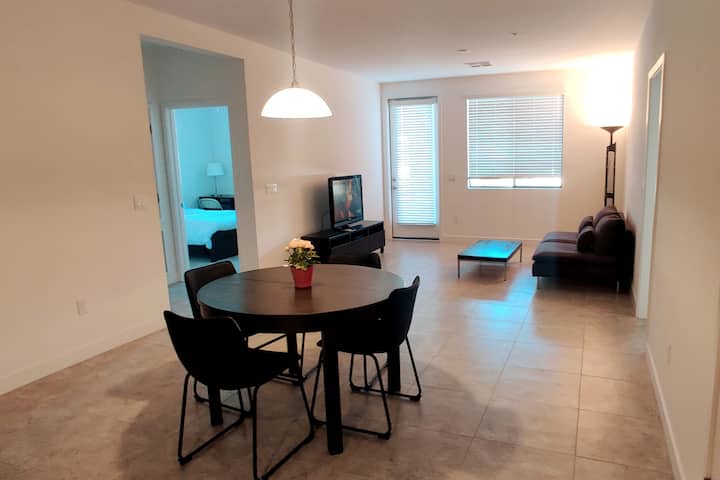 Brand New Luxury Condo - Chandler