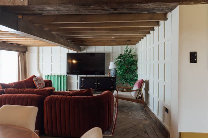 Country Farmhouse| Hot Tub| Sauna| Bbq| Sleeps 8 - Loughborough
