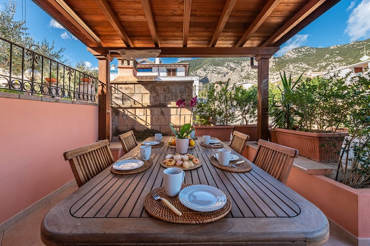 Casa Rosa Dei Venti: In Villino - Cala Gonone