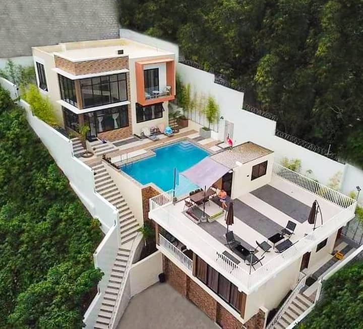 Private Resthouse With Cozy Pool And Nice View -