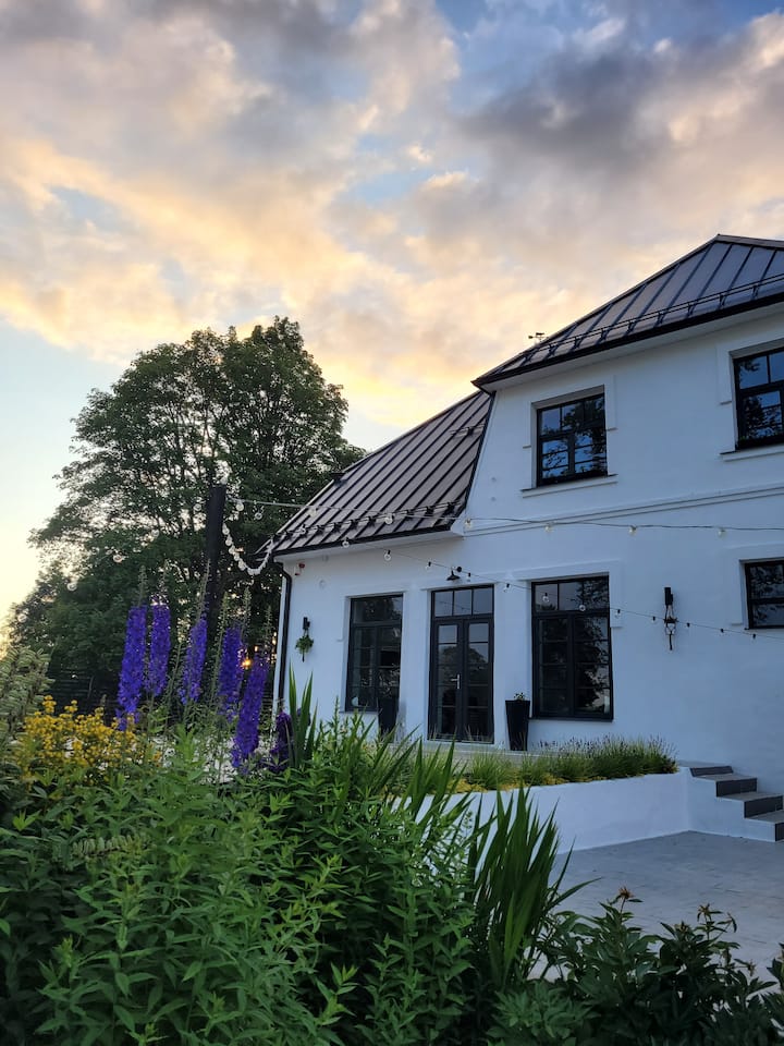 Boutique Hotel Meņģeles Pienotava - Latvia