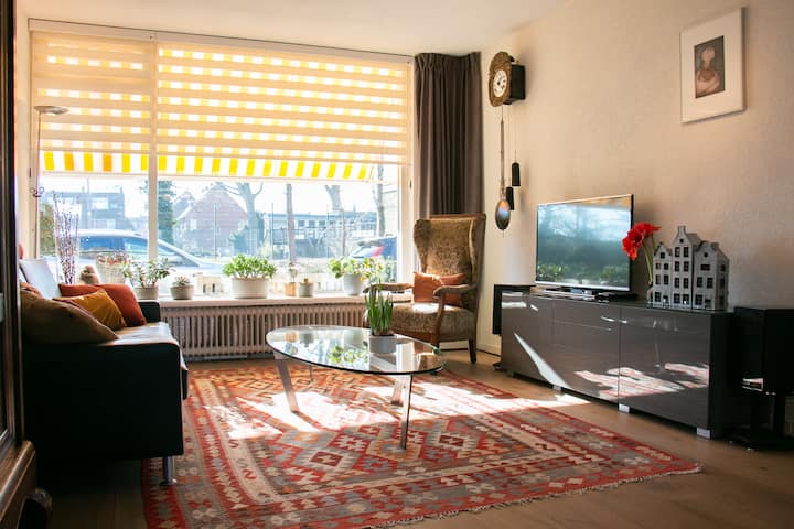 Family Home Perfect For 4 Persons - Haarlem