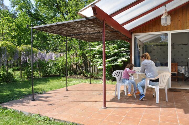 Charmante Petite Maison Entre Verdure Et Bassin - Biganos