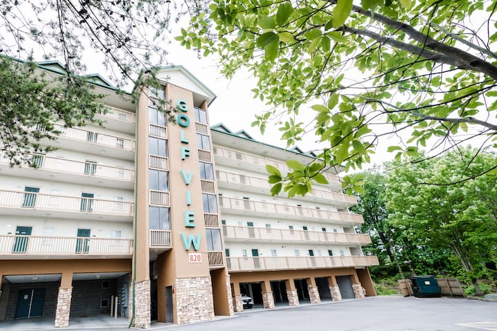 Minutes To Dollywood & Gatlinburg & Smoky Mtns! - Pigeon Forge, TN