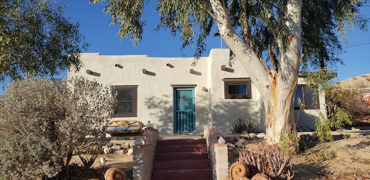 1930s Adobe With A Pool, Fireplace & 5m To Park - Twentynine Palms, CA