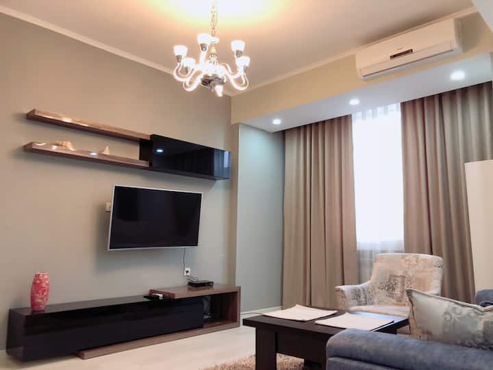 City Center One Bedroom - Free Netflix - Tajikistan