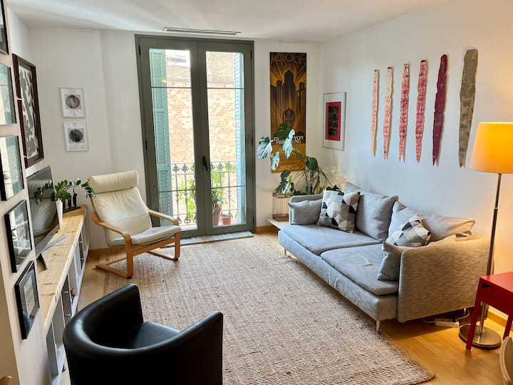 Artsy Apartment In Arc De Triumf - برشلونة