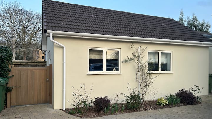 The Annex | A Stroll Away From The Racecourse | - Cheltenham