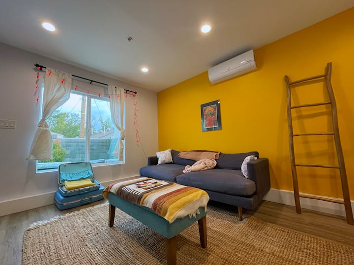 Comfy Cozy Glendale Casita! - Burbank, CA