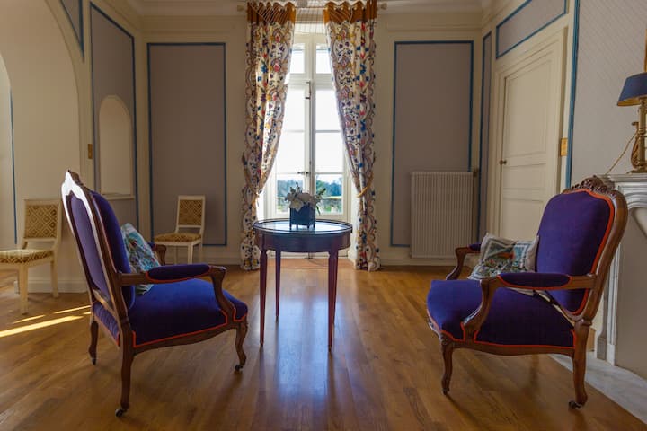 Suite Dans Un Cadre Bucolique - Redon