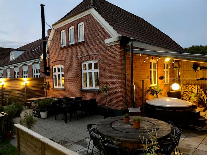 Principal´s Residence - 300 M2 - Denmark