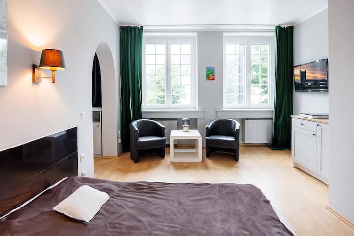 Geräumiges Zimmer 2 Mit Bad - Düsseldorf