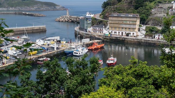 Apartamentos  Mar Y Sol, Bajo - Luarca