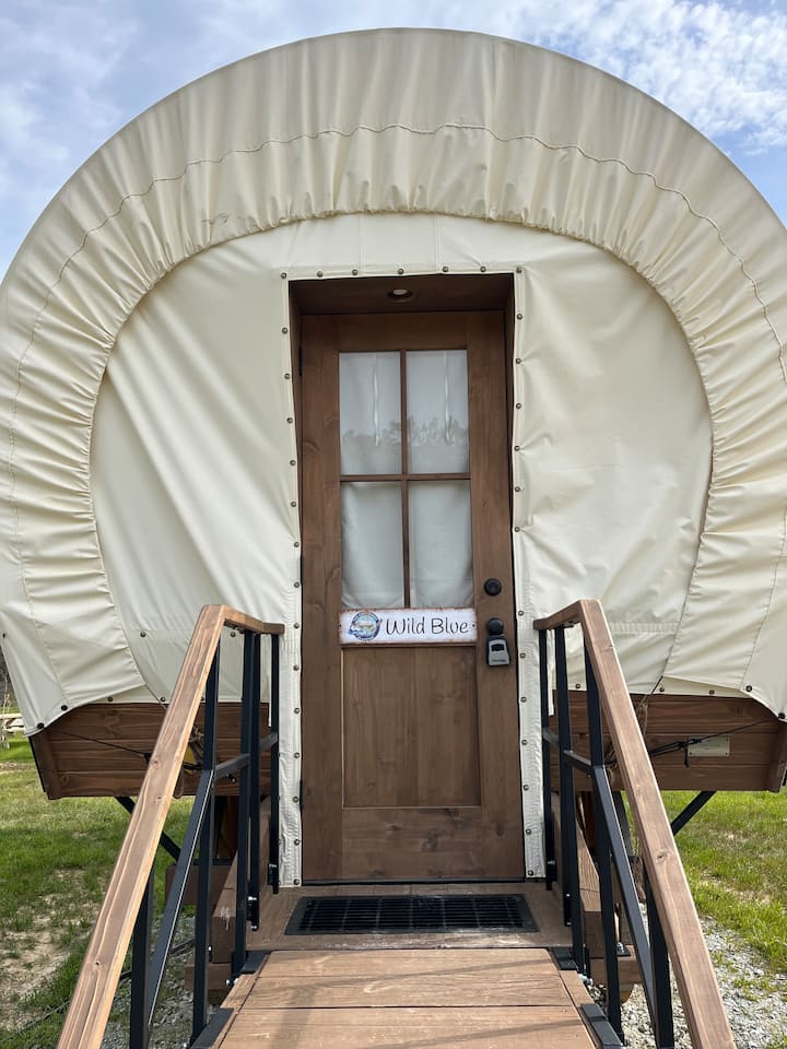 River-front Wagon Glamping- Wild Blue - Raven Rock State Park, Lillington