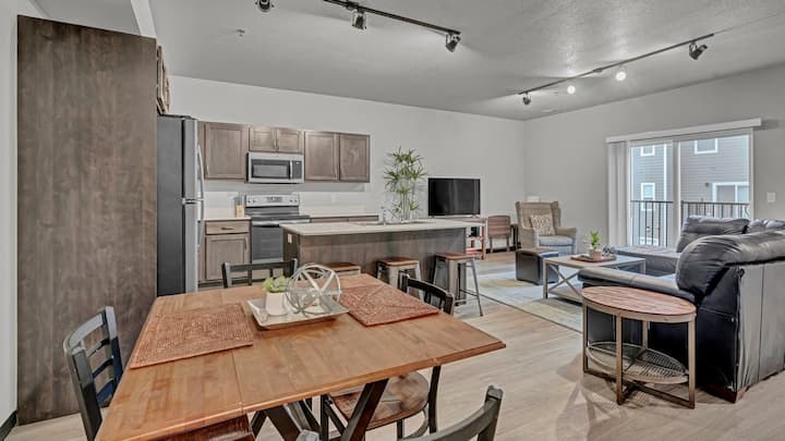 Beautiful Waverly Townhome - 덴버