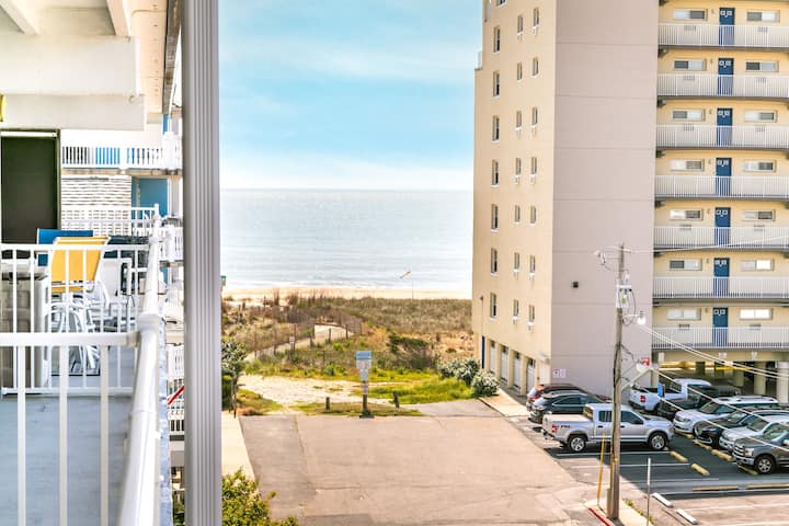 Ocean City Beach Retreat With Linens Included - Ocean City
