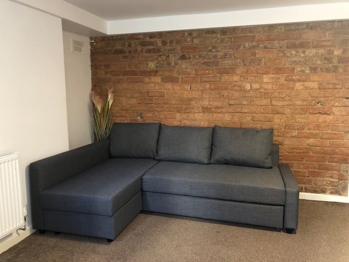 Comfy Modern Home, Entire Flat, King Size Bed - Cheltenham