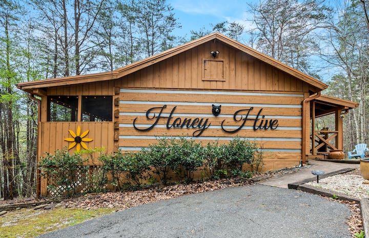 Sweetheart Log Cabin: King Bd+flat Driveway+hot Tb - Vereinigte Staaten