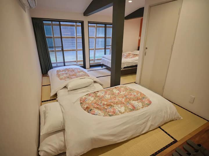 【白川郷まで徒歩10分】 Icから4分　駐車無料 - Takayama