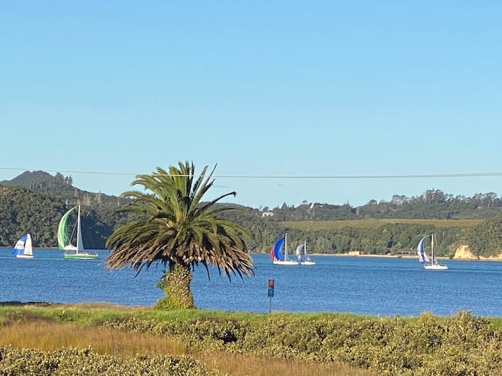 Stella's View Close To Town And Beach - Bay Of Islands