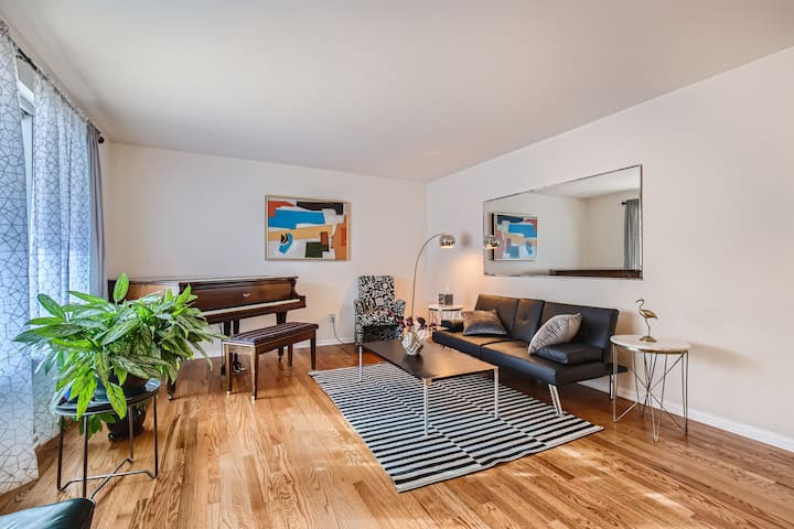 Smack Dab In The Middle Of Fun! - Lakewood, CO