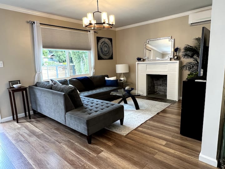 Spacious Comfort & Quiet In Weho W/parking - West Hollywood, CA