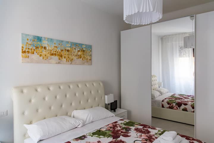 Contemporary & Sunny 1br Near Ponte Vecchio - Florence