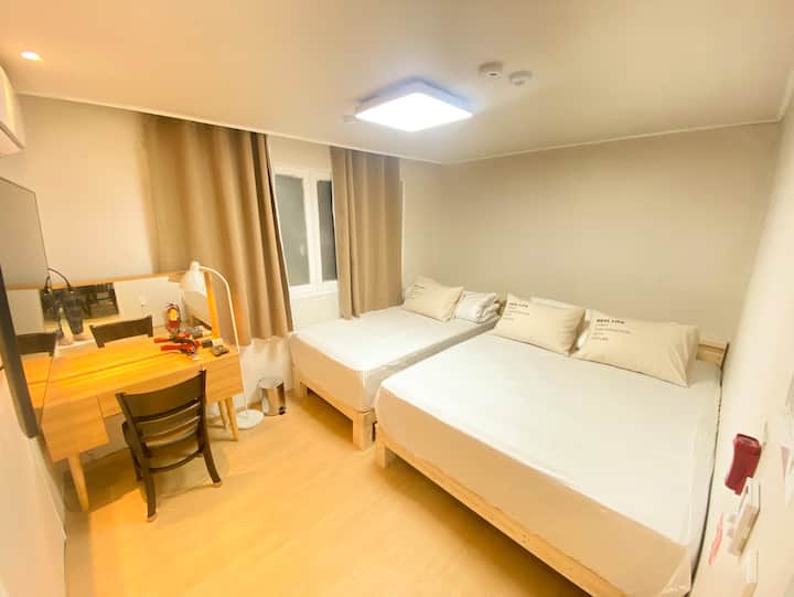 Myeong-dong / Two Bedroom House / Full Furniture - Seoul