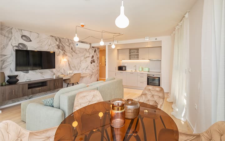 Sunny Lol Luxury 2-bedroom Apartment With Balcony - ドゥブロブニク