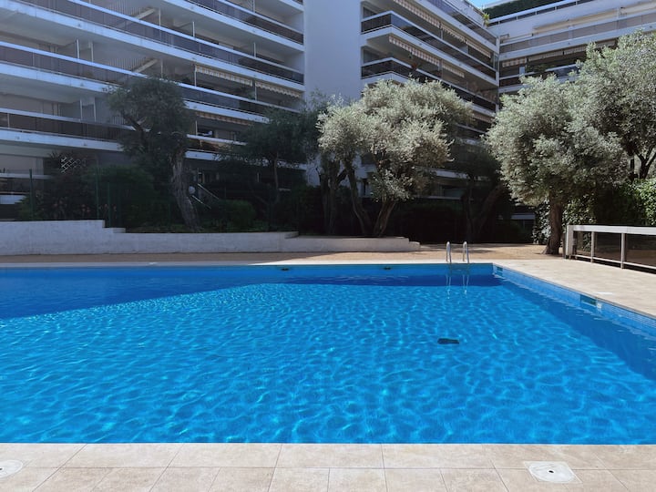 24. Härlig Lgh M 2 Sovrum, Stor Terrass Och Pool - Antibes